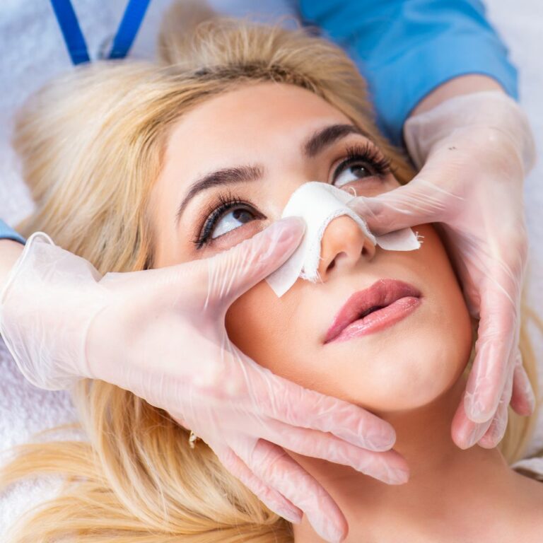 Types de nez - Le nez aquilin ou crochu